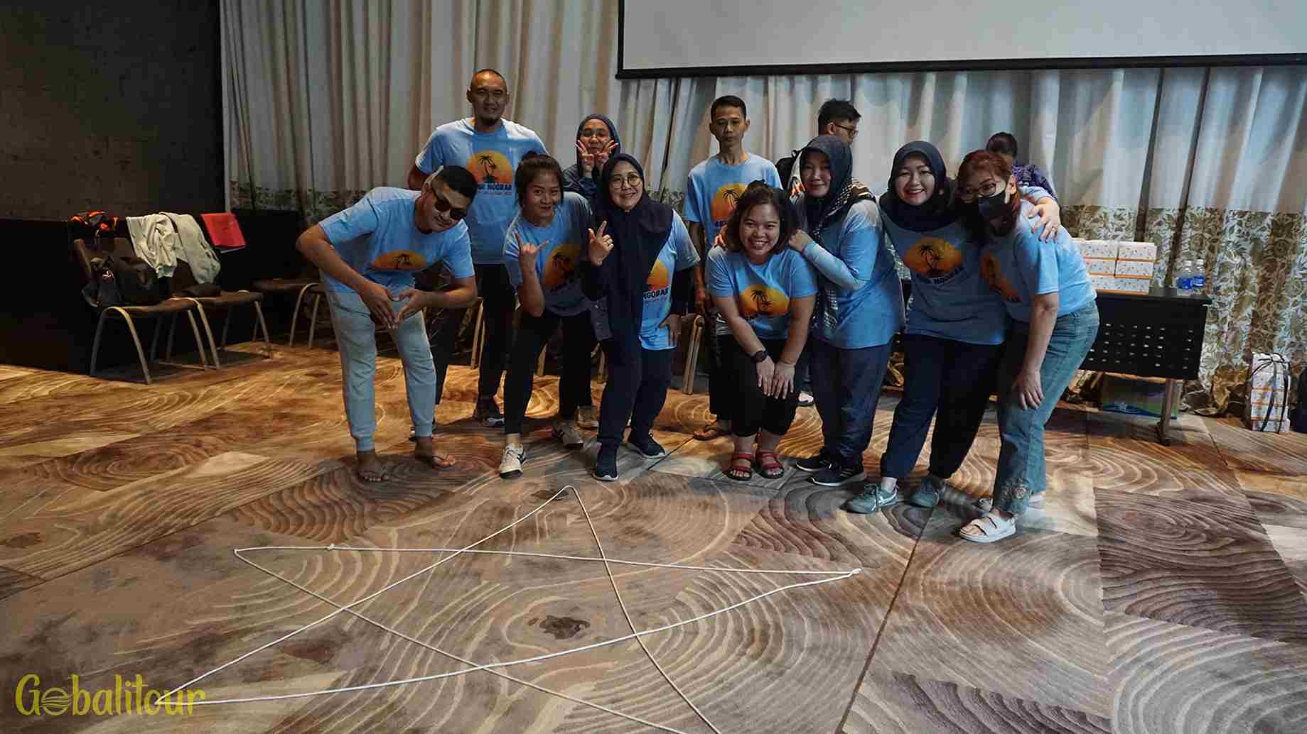 Bali Indoor Games - Team Building di lakukan di dalam ruangan.